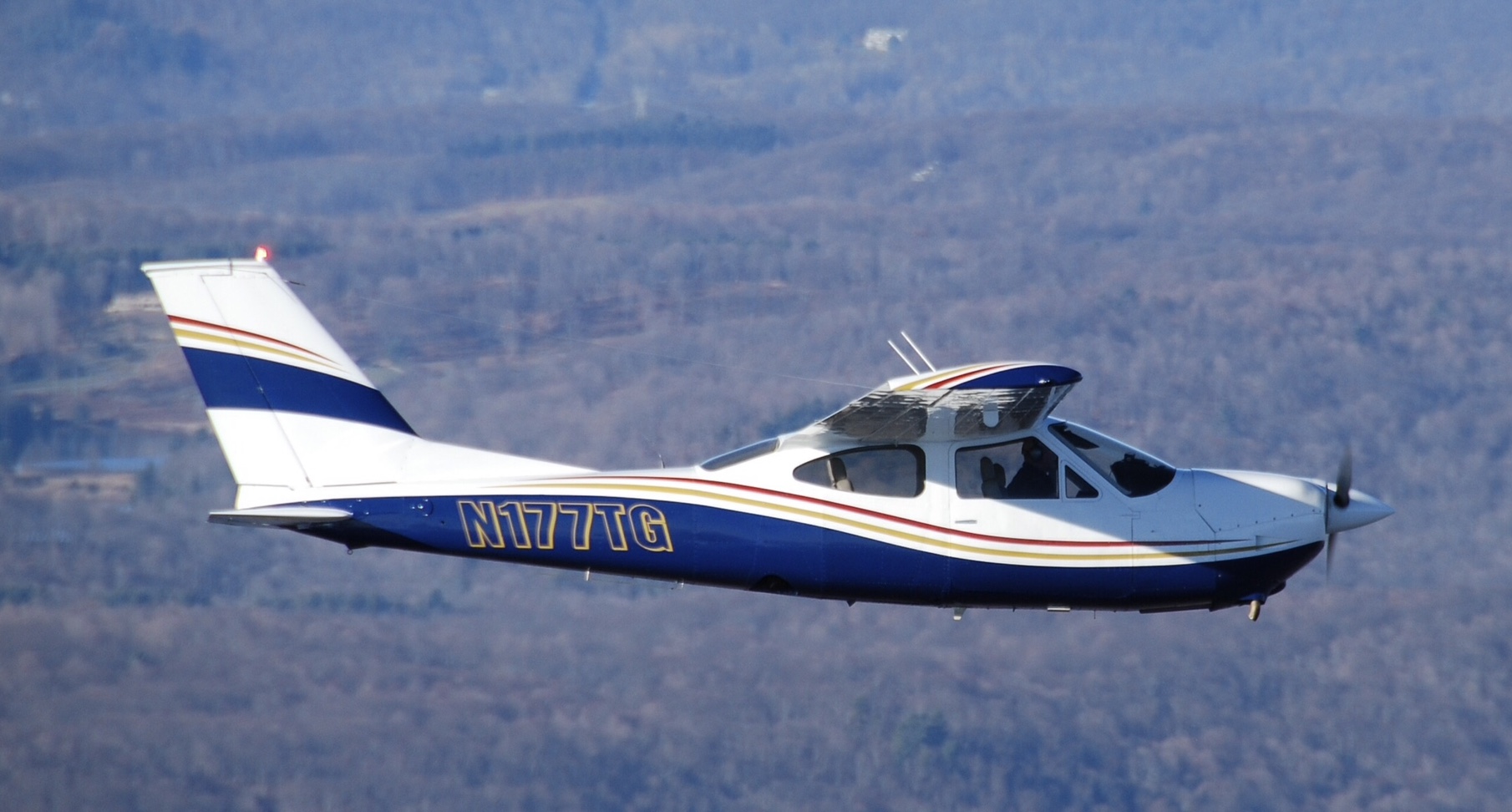 76 Cardinal RG N177TG