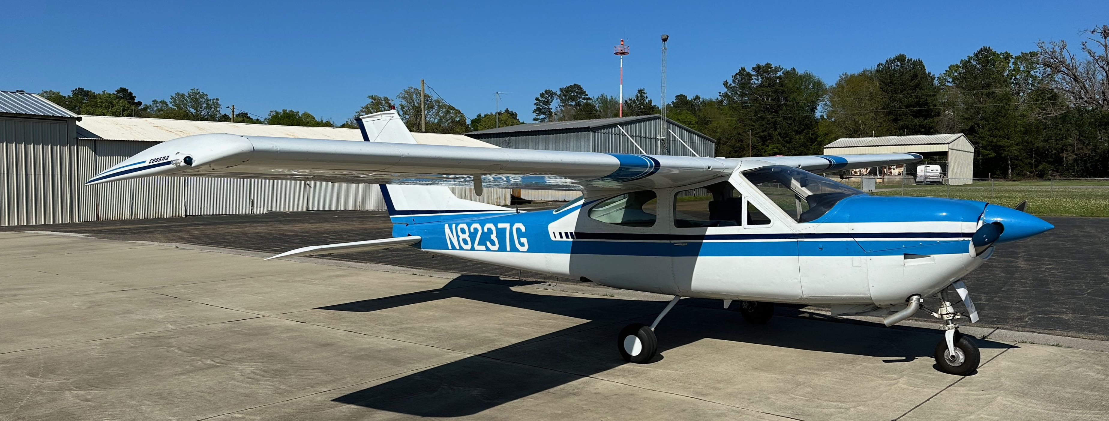 71 Cardinal RG N8237G